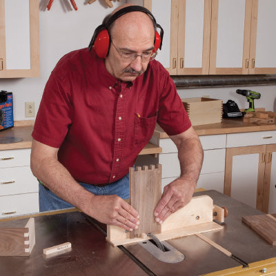 Micro-Adjustable Box-Joint Jig | Woodcraft