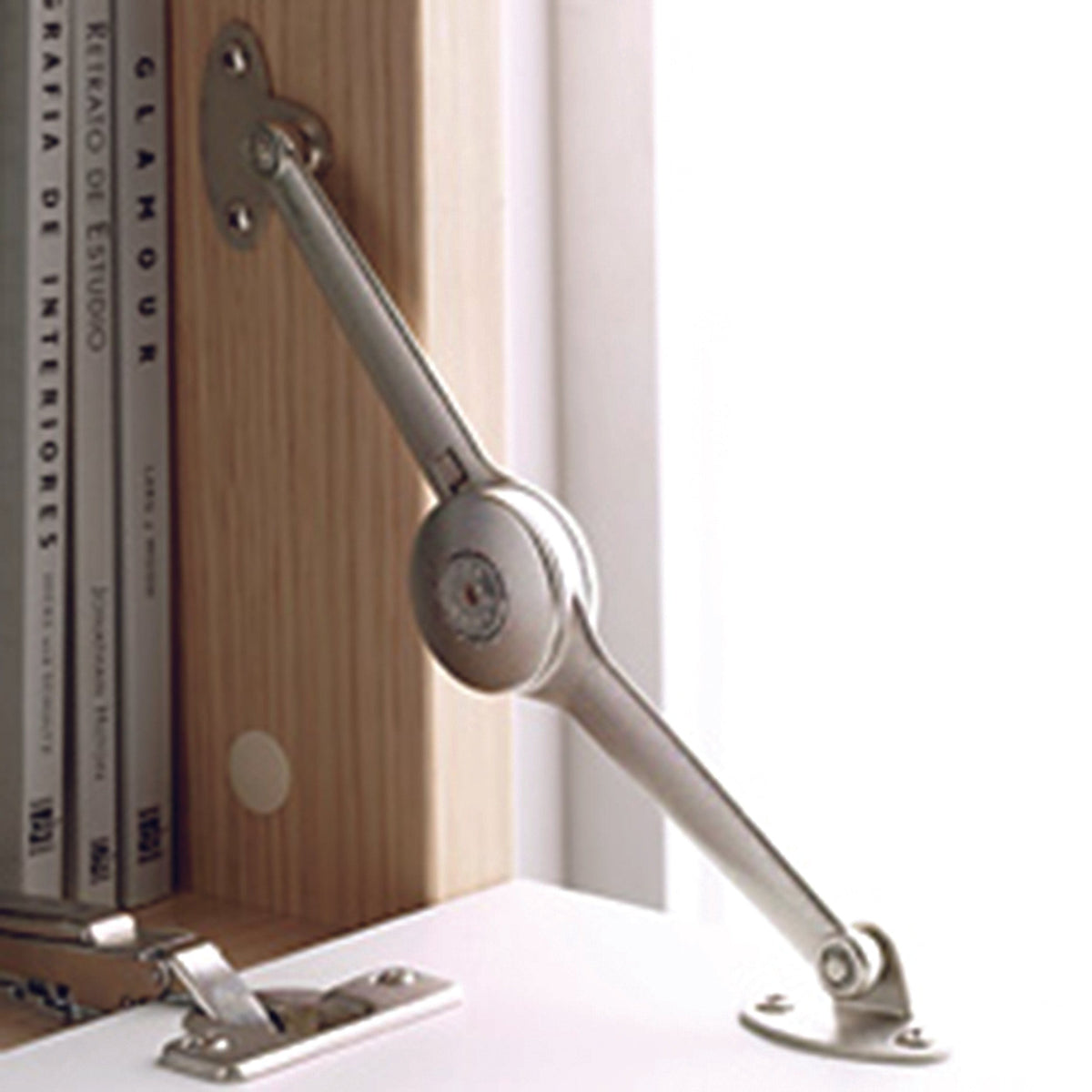 HIGHPOINT - Adjustable Lid Support | Woodcraft