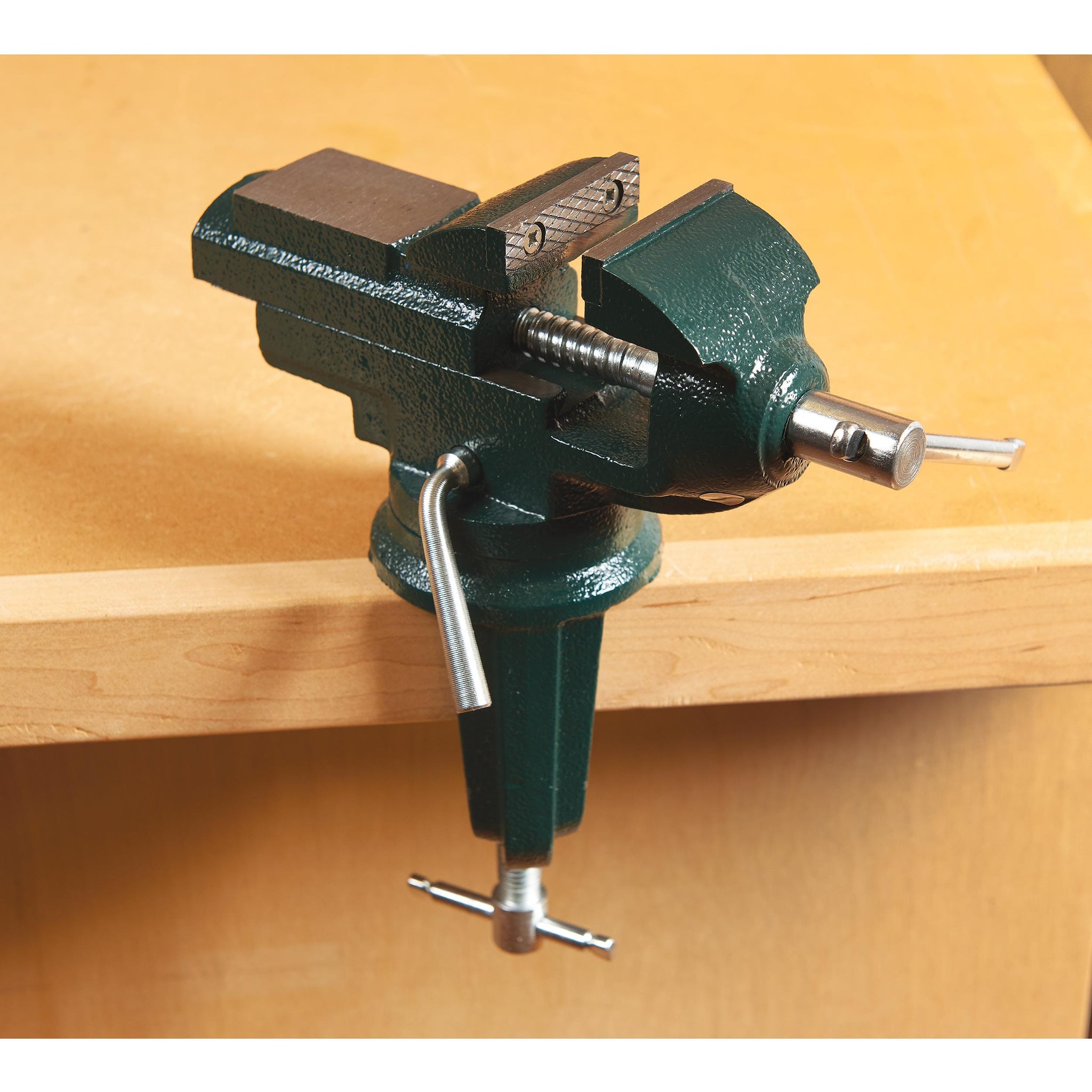 WoodRiver 2" Heavy-Duty Table Vise for Secure Clamping | Woodcraft