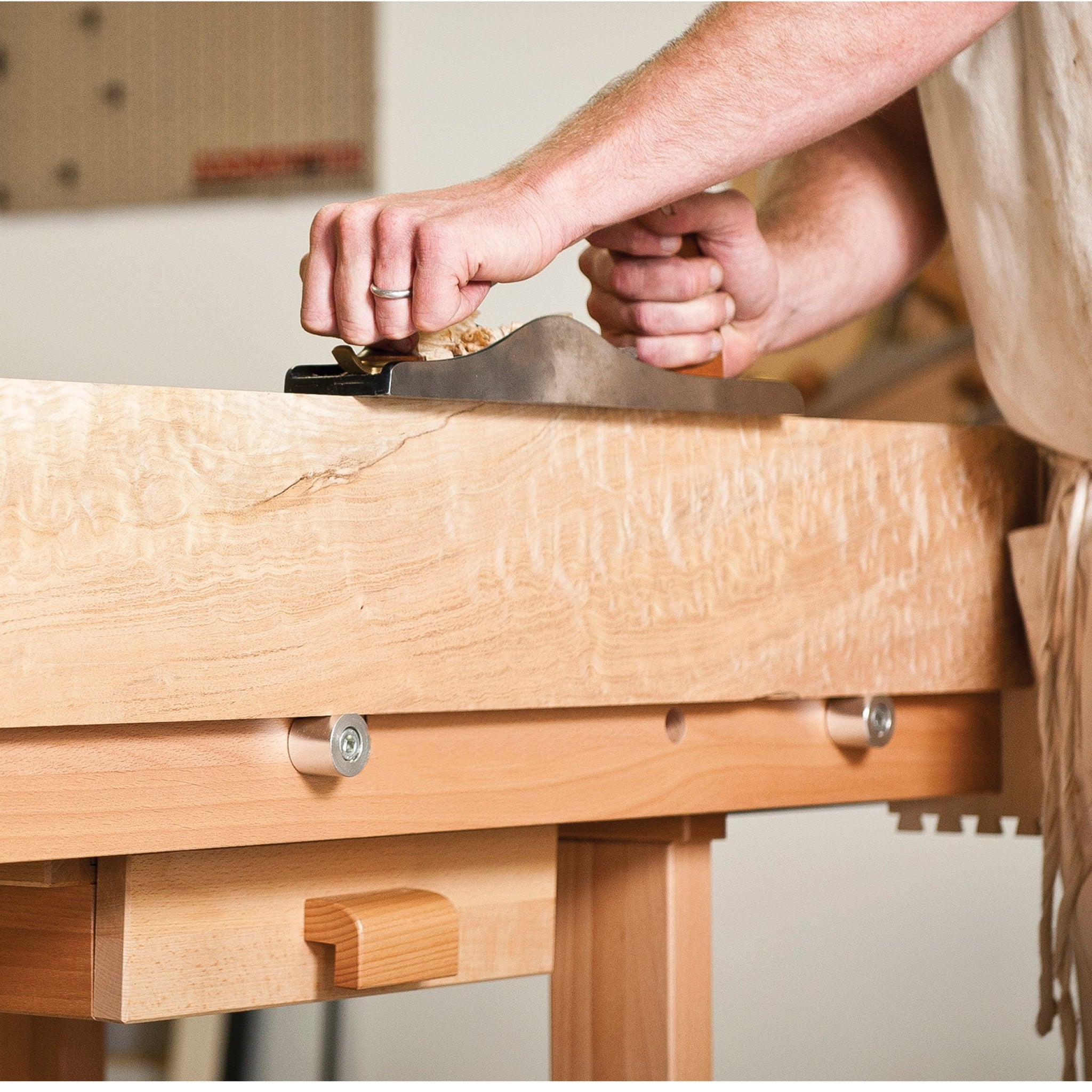 Ramia Premium Plus Workbench | Woodcraft