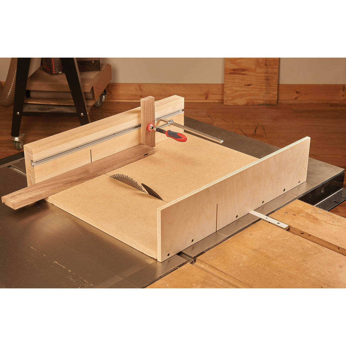 Ehoma 7.5” T-Track Clamp with Screw Handle | Woodcraft