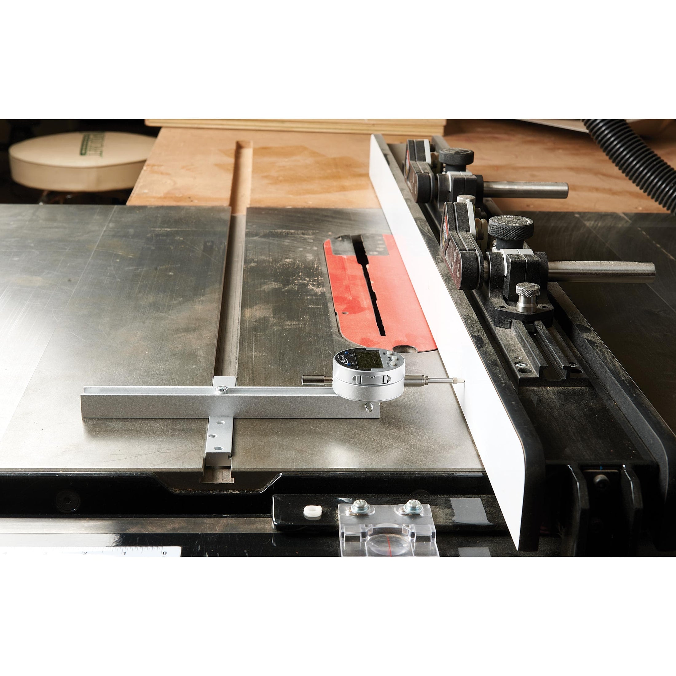 iGaging - Digital Saw Alignment Gauge | Woodcraft