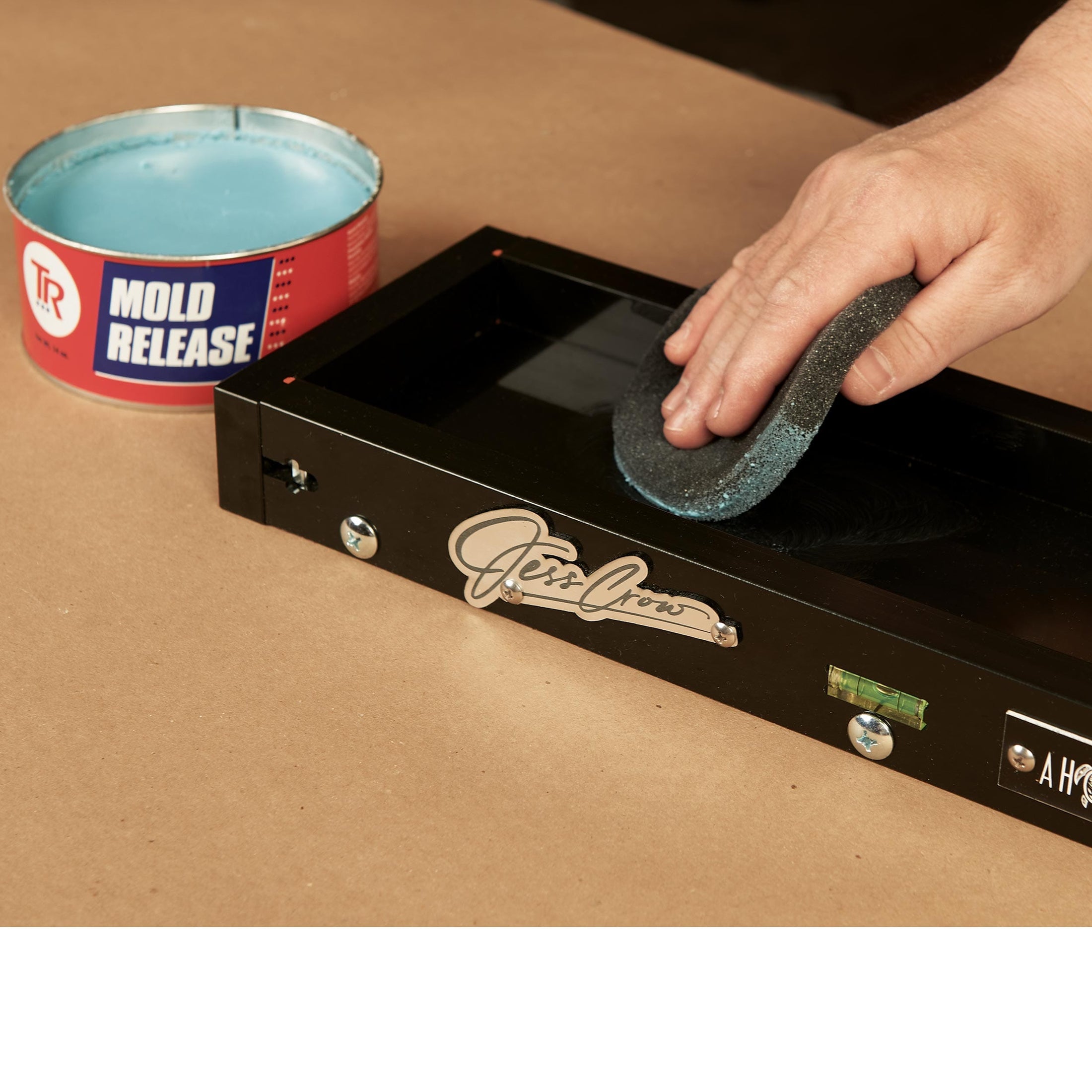 TR - High-Temp Wax Mold Release - 14 oz | Woodcraft