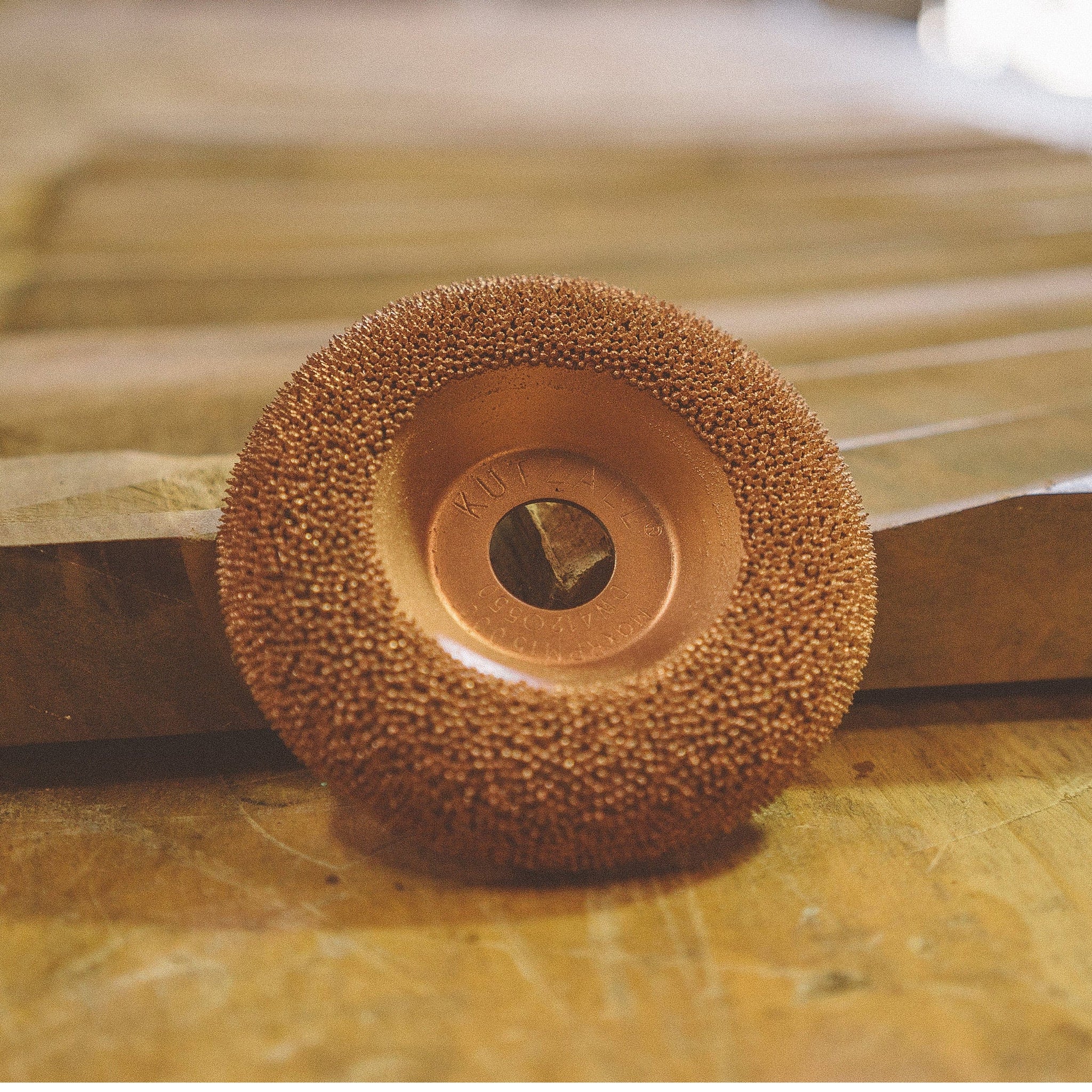 Kutzall Original Shaping Dish - 4-1/2" Diameter - Very Coarse | Woodcraft