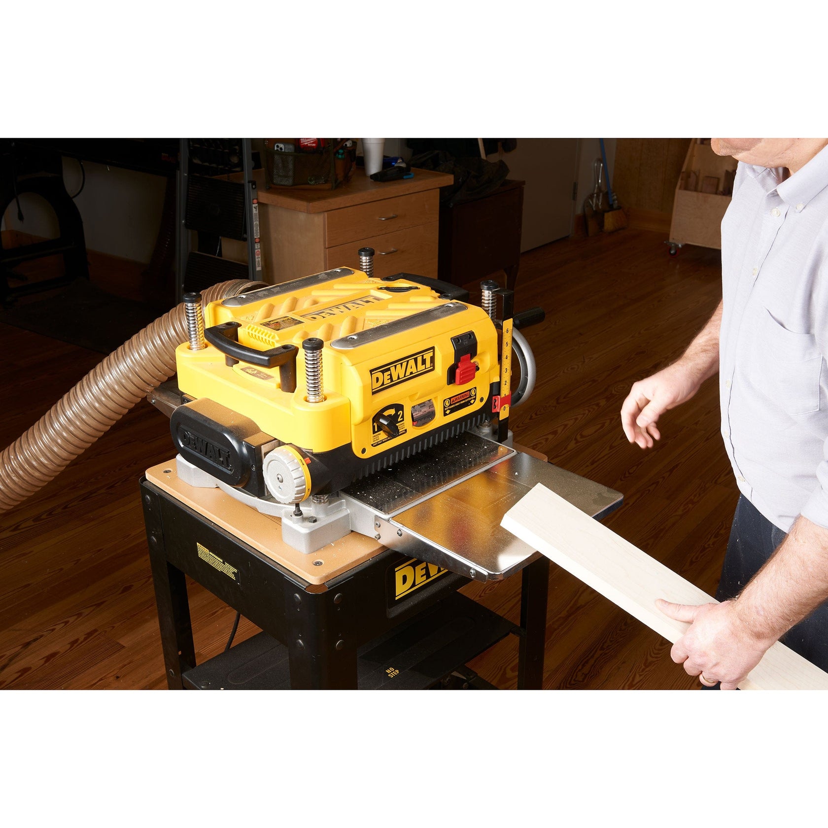 DeWalt 13" Two-Speed Planer Package | Woodcraft